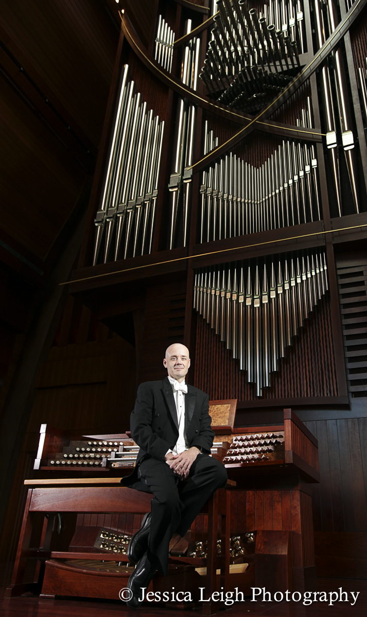 One Man’s Pipe Dream, Another Man’s Reality – The Minaret