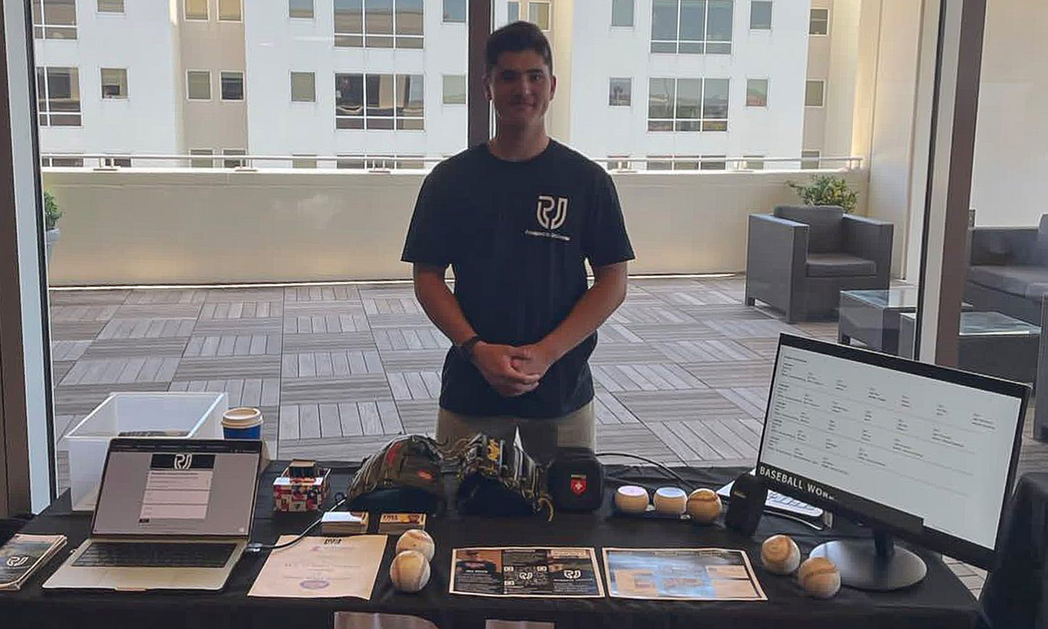 UT will Switch from Blackboard to Canvas – The Minaret